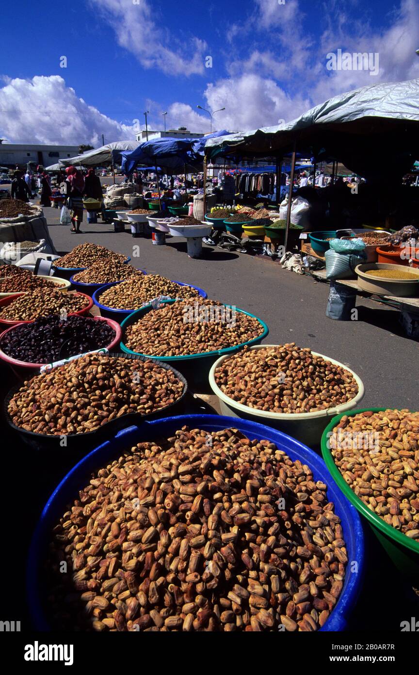 Saudi arabia fruit market hi-res stock photography and images - Alamy