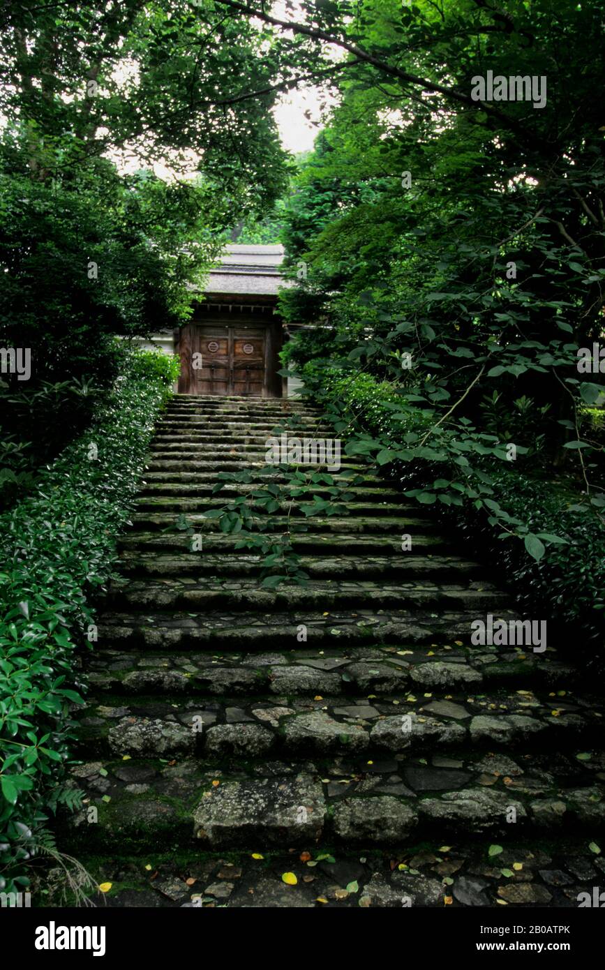 JAPAN, KYOTO, RYOANJI TEMPLE, STAIRS Stock Photo - Alamy
