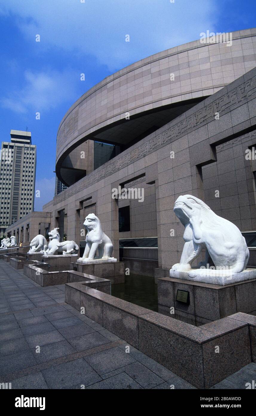 CHINA, SHANGHAI, SHANGHAI MUSEUM, STONE STATUES (REPLICAS Stock Photo ...