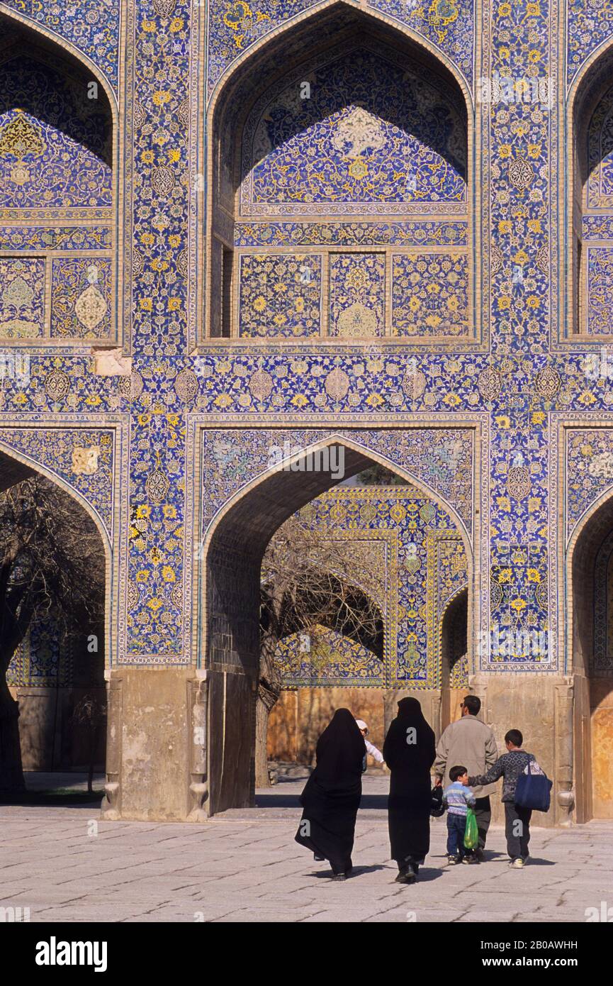 Iranian people hi-res stock photography and images - Alamy