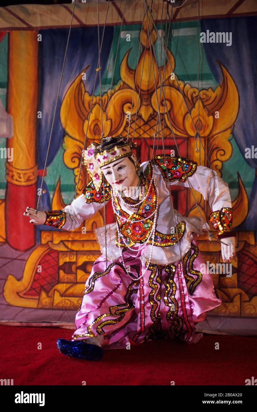 MYANMAR(BURMA), PAGAN, TRADITIONAL BURMESE PUPPET SHOW, PUPPET Stock ...