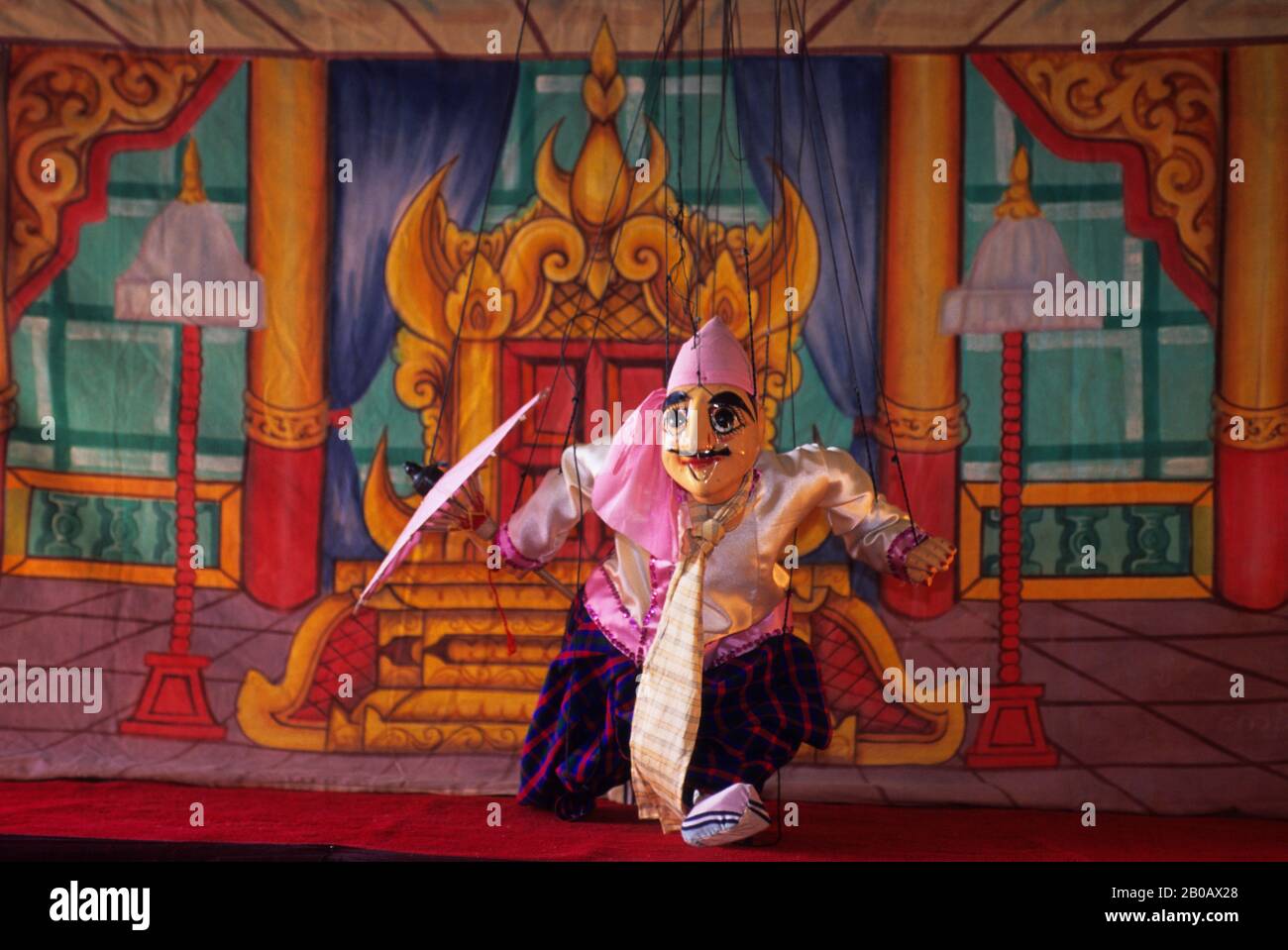 MYANMAR(BURMA), PAGAN, TRADITIONAL BURMESE PUPPET SHOW, PUPPET Stock ...