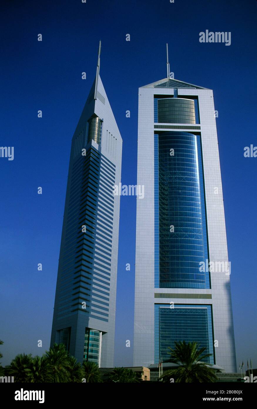 Modern arab architecture hi-res stock photography and images - Alamy