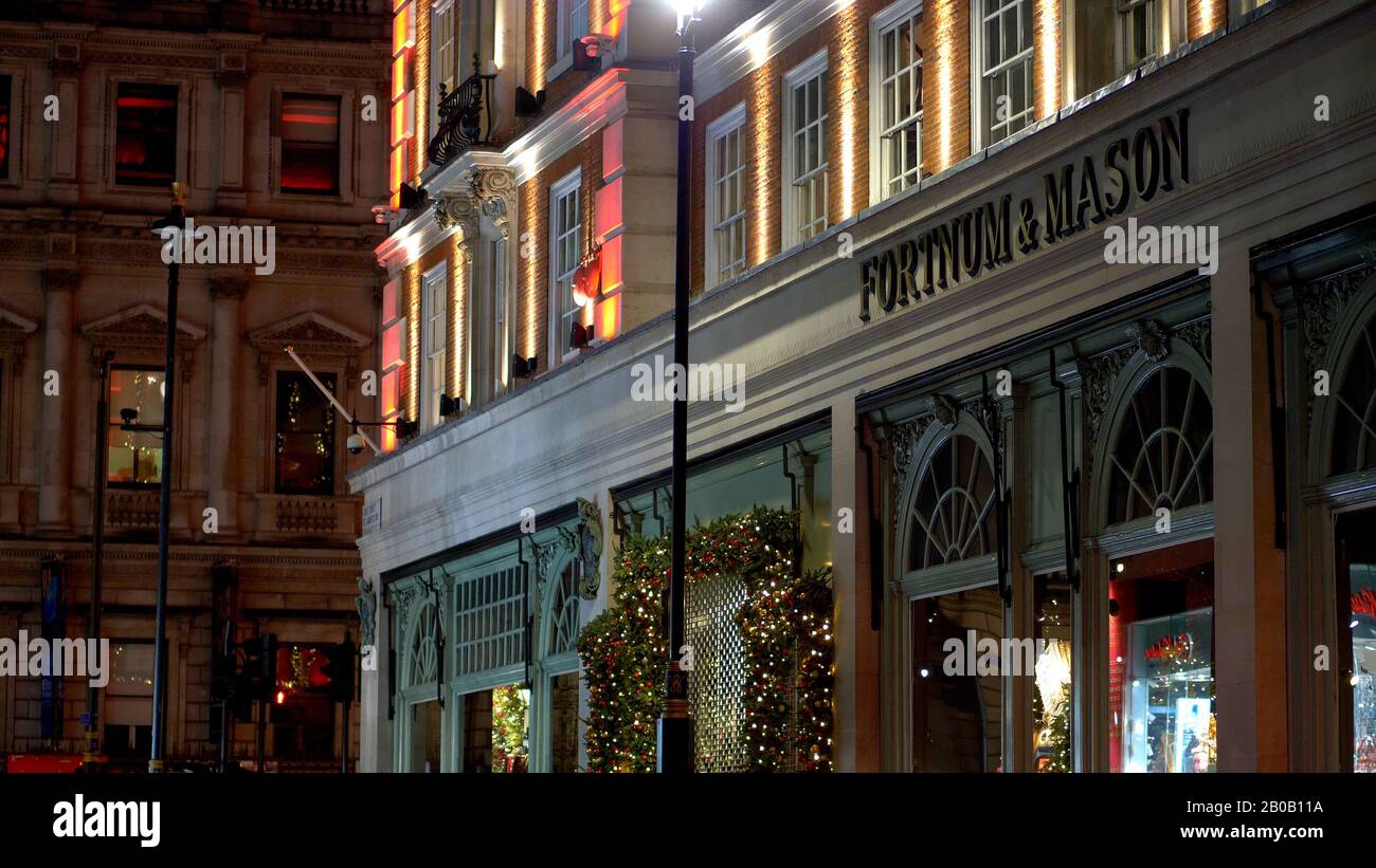 Fortnum and Mason store at Piccadilly London - LONDON, ENGLAND ...