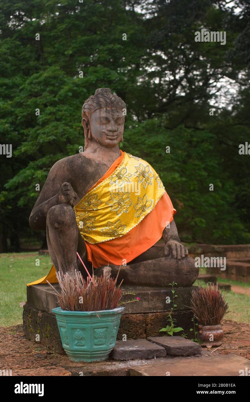 CAMBODIA, ANGKOR, ANGKOR THOM, TERRACE OF THE LEPER KING, STATUE OF ...