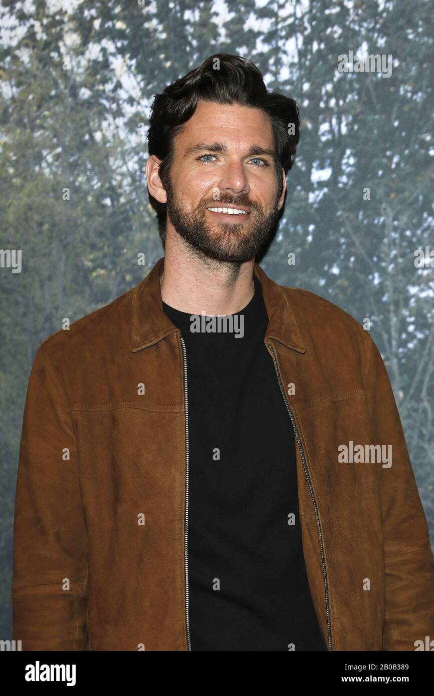 February 11, 2020, Beverly Hills, CA, USA: LOS ANGELES - FEB 11: Kevin ...