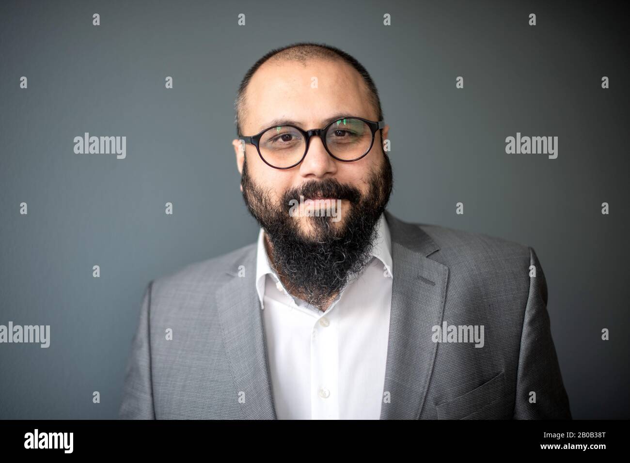 Amir karimi hi-res stock photography and images - Alamy