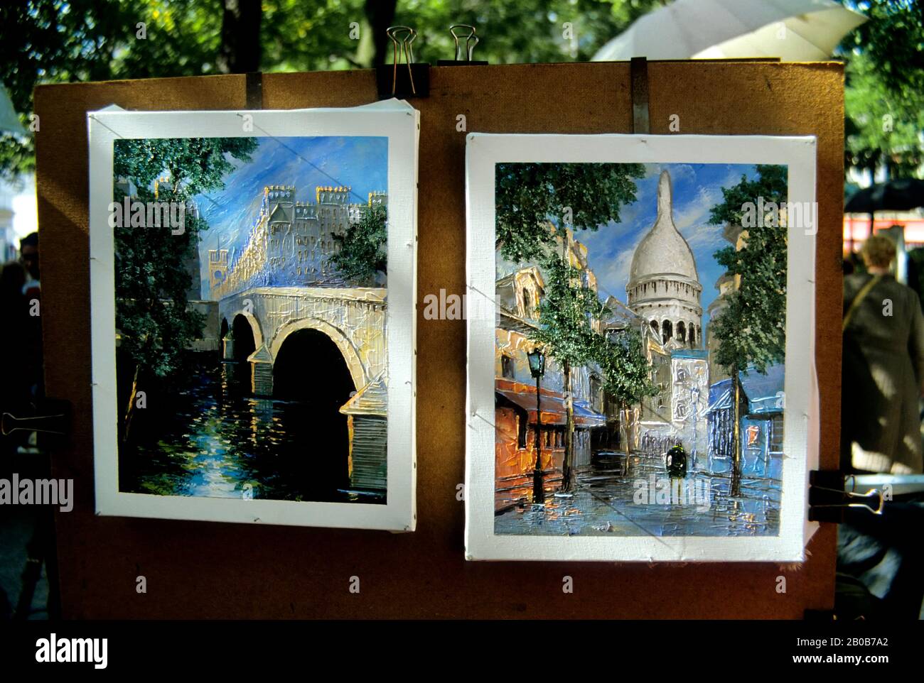 FRANCE, PARIS, MONTMARTRE ARTIST DISTRICT, PAINTINGS Stock Photo - Alamy
