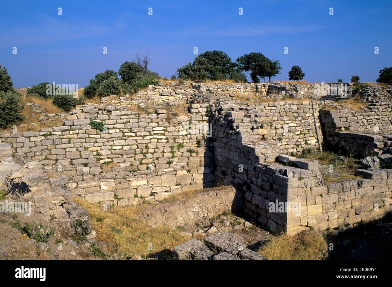 TURKEY, TROY, SOUTHEASTERN TOWER OF TROY VI Stock Photo - Alamy