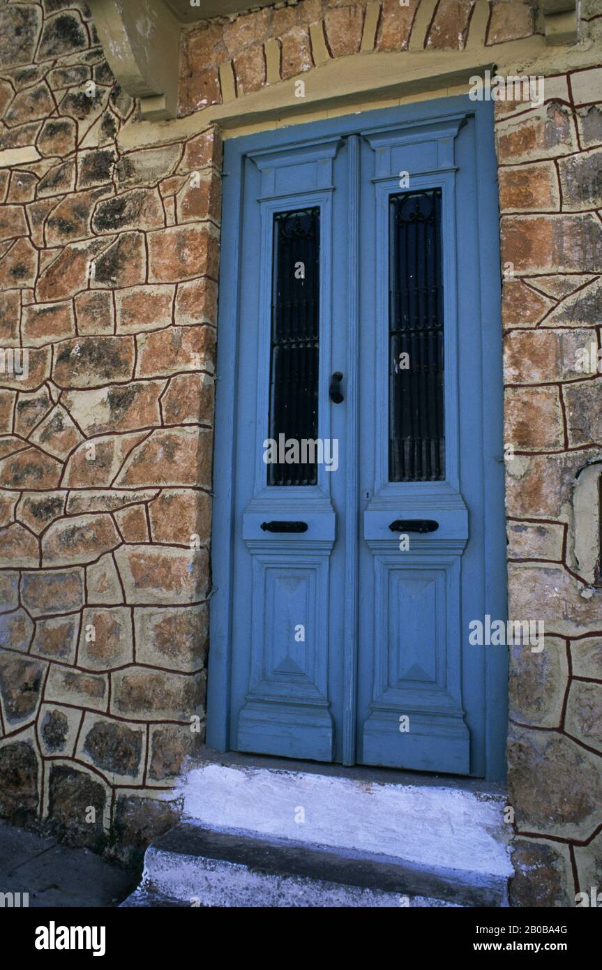 GREECE, NAVARINO BAY, PYLOS, DOOR Stock Photo - Alamy