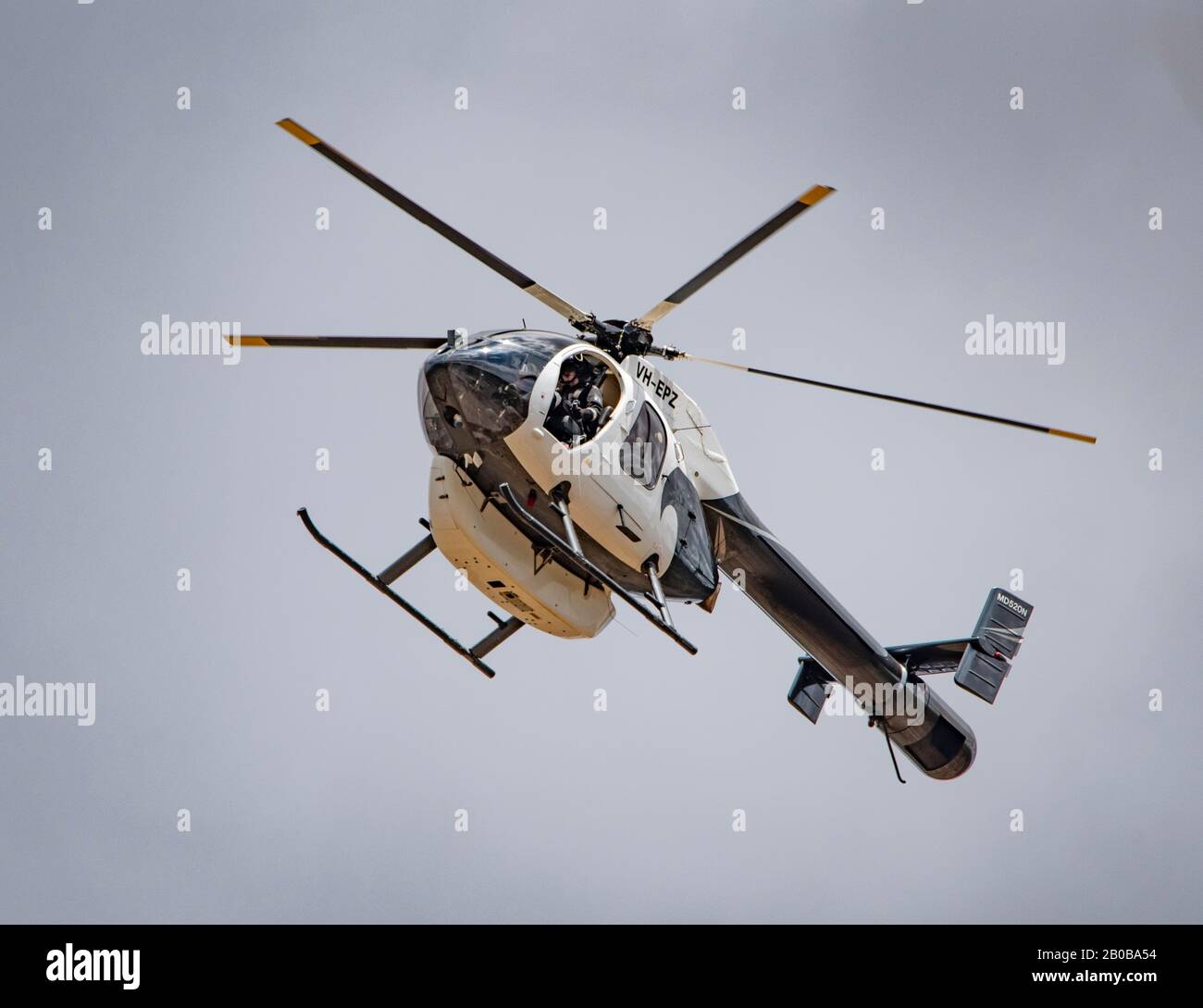 MCDONNELL DOUGLAS HELICOPTER COMPANY Model: 500N Stock Photo - Alamy