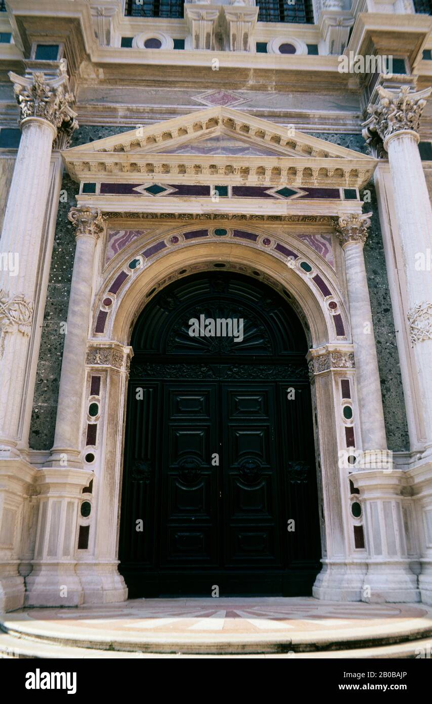 Rocco architecture hi-res stock photography and images - Alamy