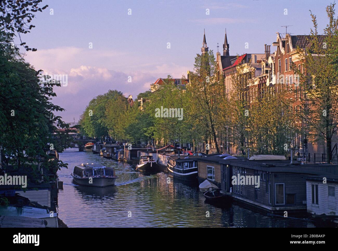 Gracht With Houseboats High Resolution Stock Photography and Images - Alamy
