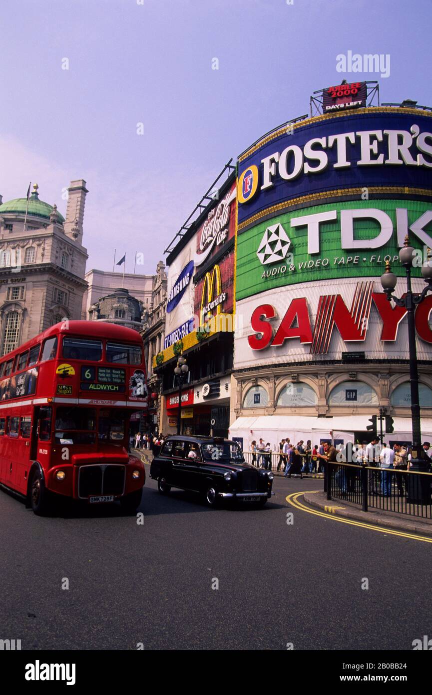 United kingdom london piccadilly hi-res stock photography and images - Alamy
