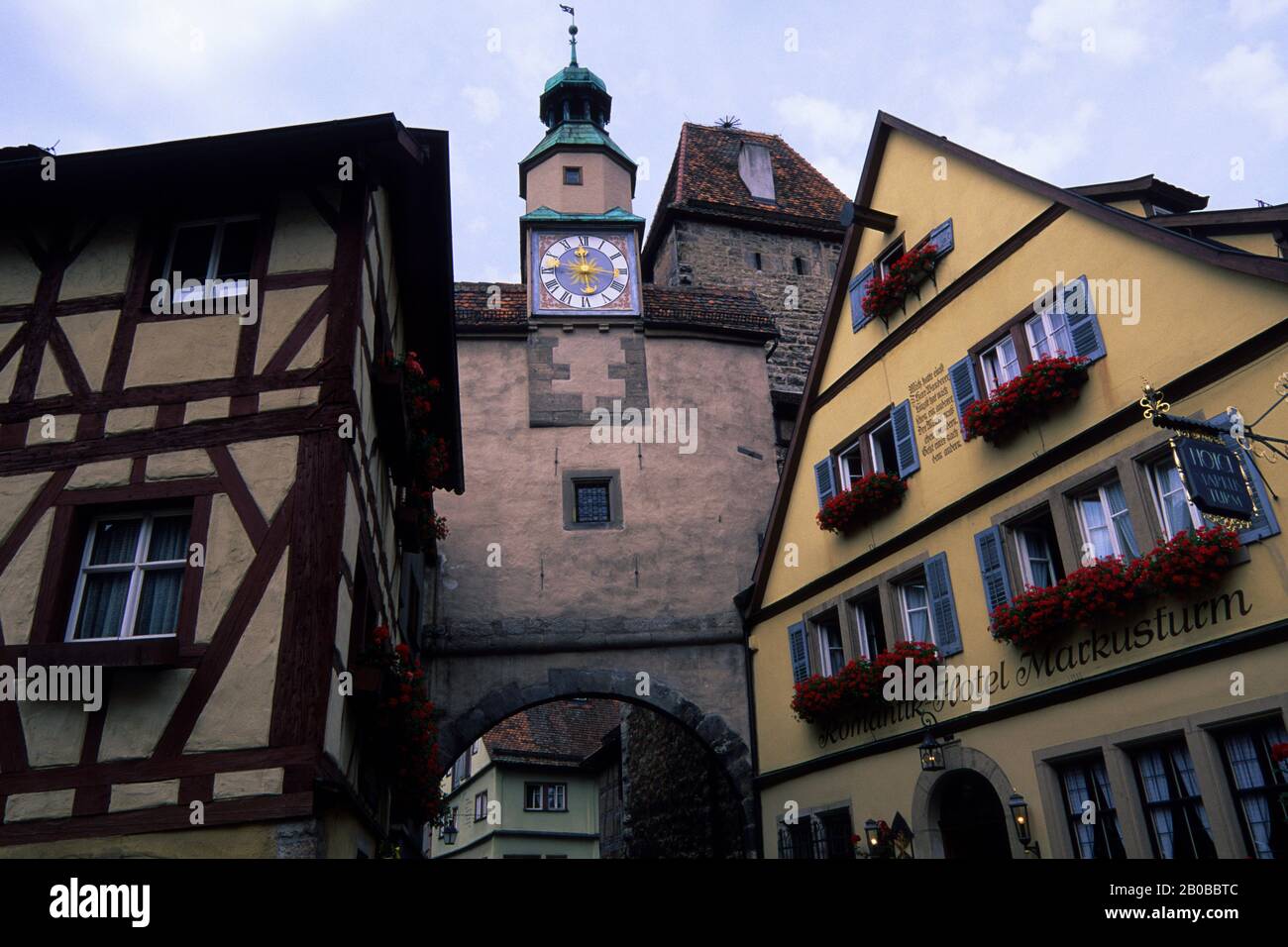 GERMANY, ROTHENBURG ON THE TAUBER, STREET SCENE, RODER ARCH AND MARK'S ...