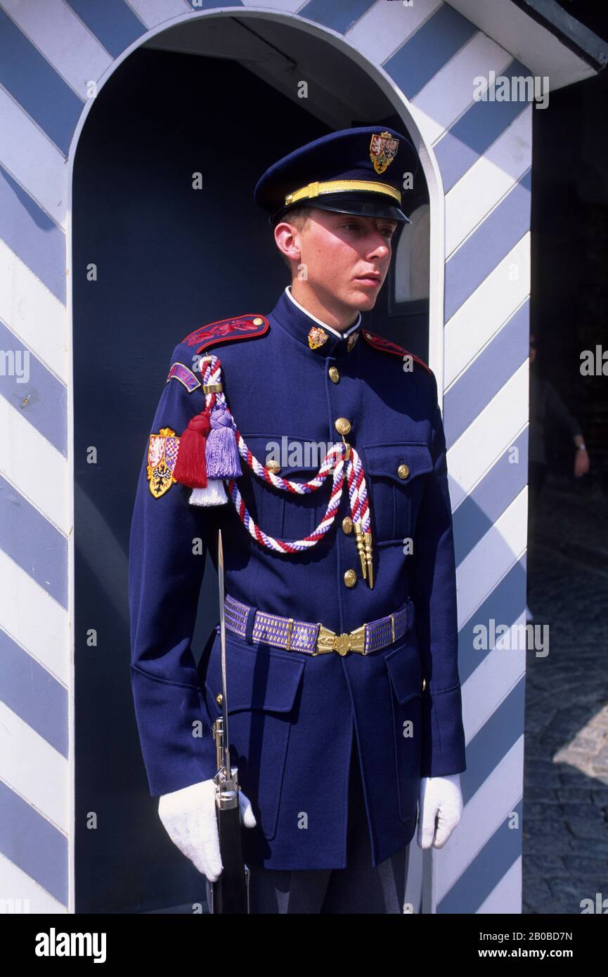 Czech republic prague castle guard hi-res stock photography and images - Alamy
