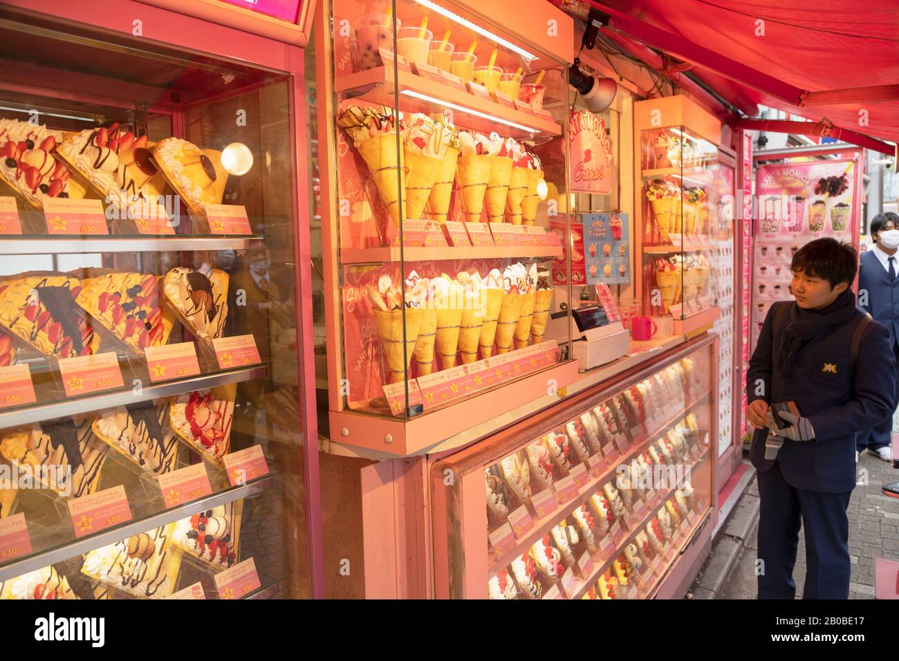 Crepe shop on Takeshita Street, Harajuku, Tokyo, Japan Stock Photo - Alamy