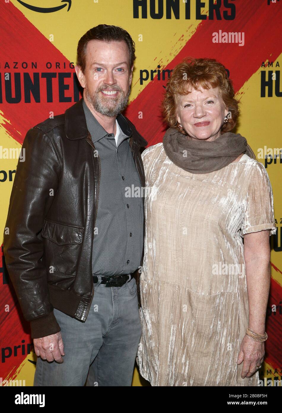 Dylan baker and becky ann baker hi-res stock photography and images - Alamy