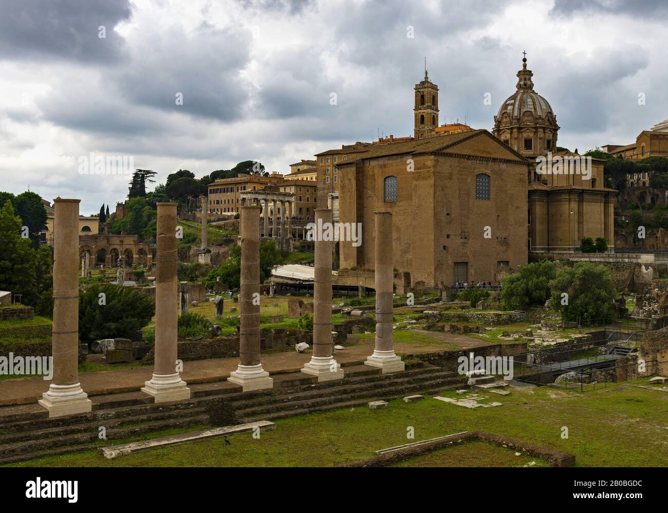 Rome city under the cloud hi-res stock photography and images - Alamy