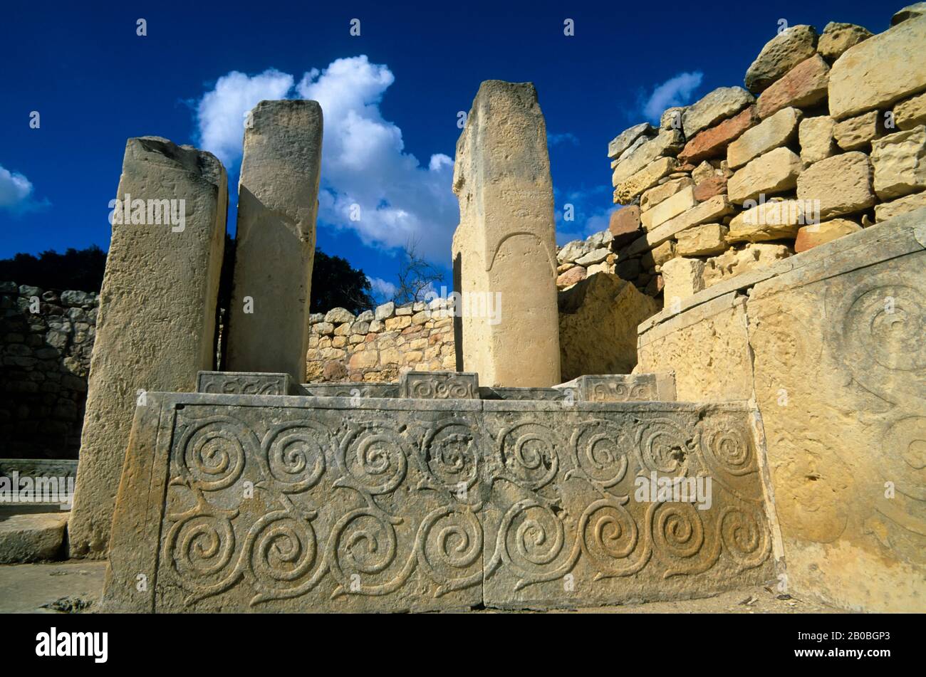 Tarxien temples hi-res stock photography and images - Alamy