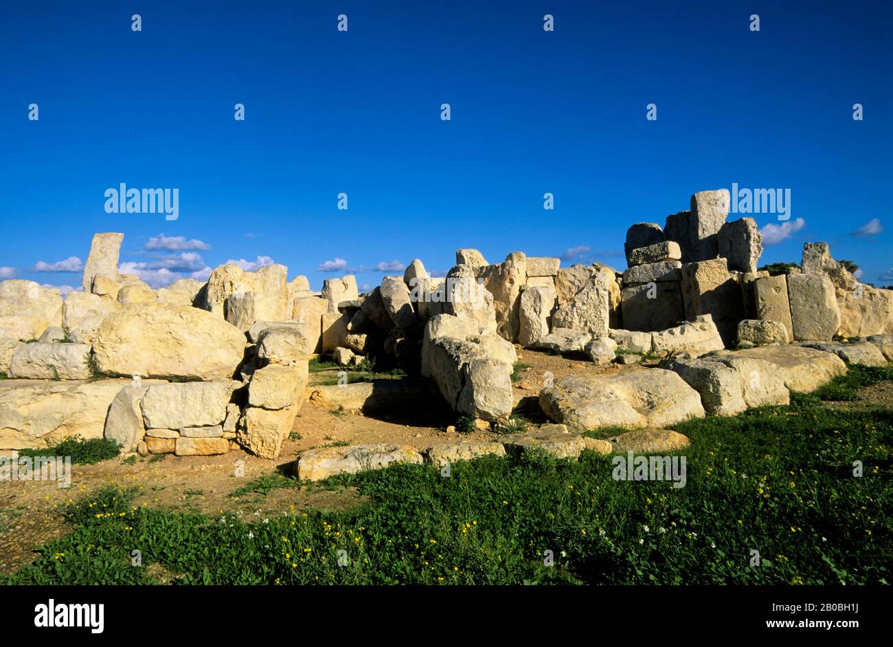 MALTA, HAGAR QIM TEMPLE, 2700 B.C Stock Photo - Alamy