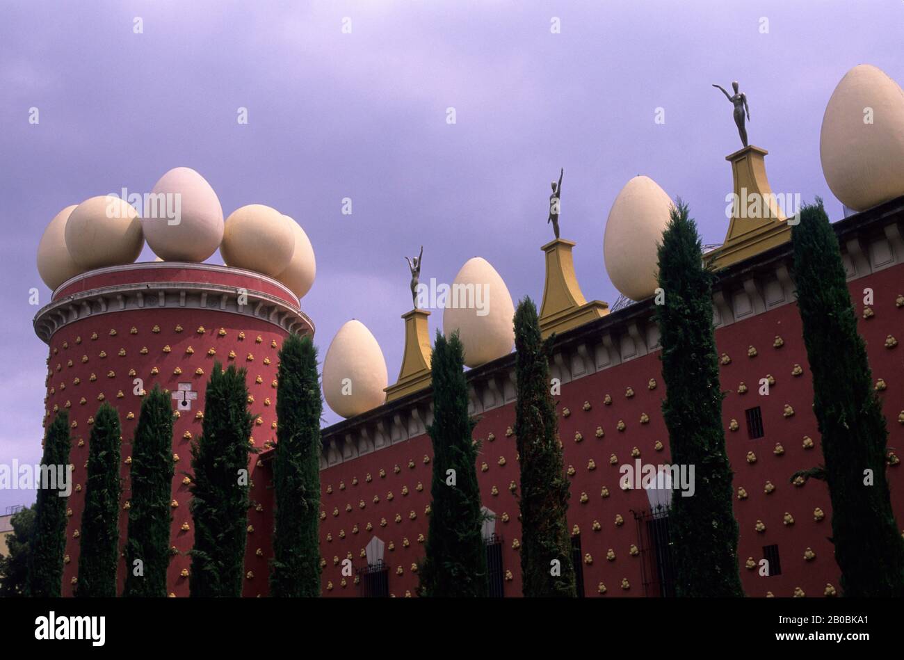 Salvador dali museum hi-res stock photography and images - Alamy