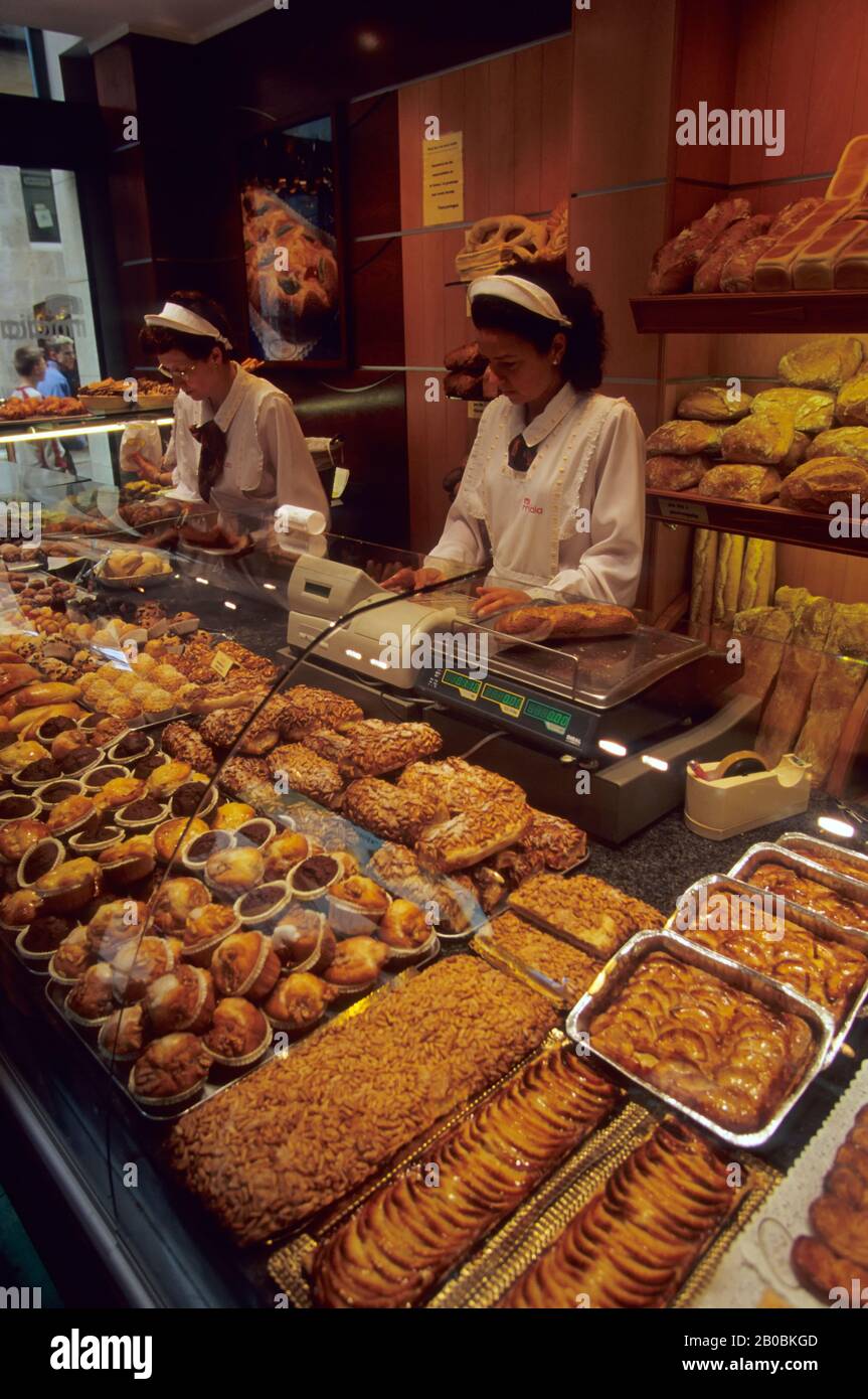 Pastry bakery pastries bakeries hi-res stock photography and images - Alamy