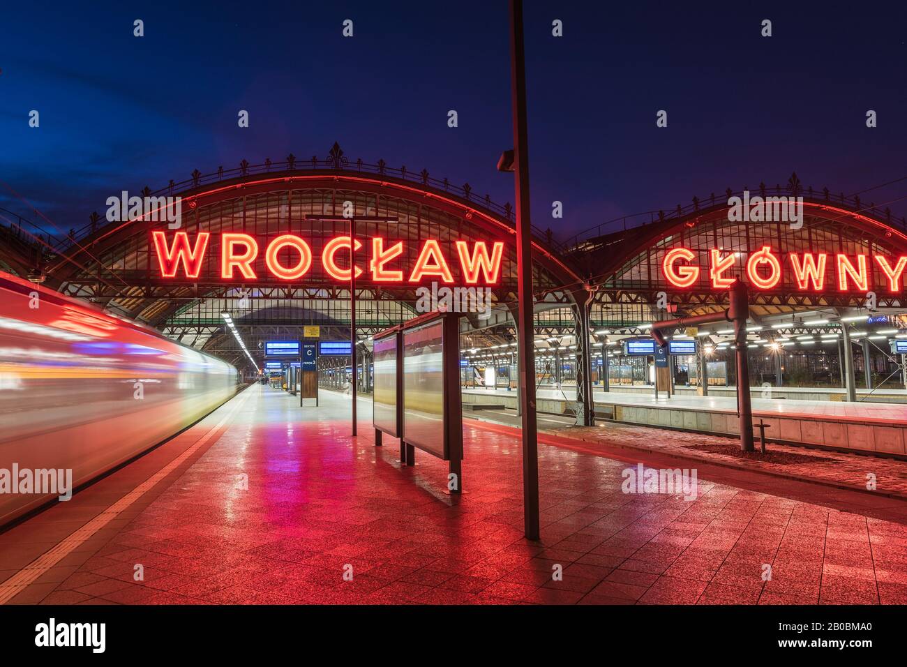 Wroclaw glowny hi-res stock photography and images - Alamy