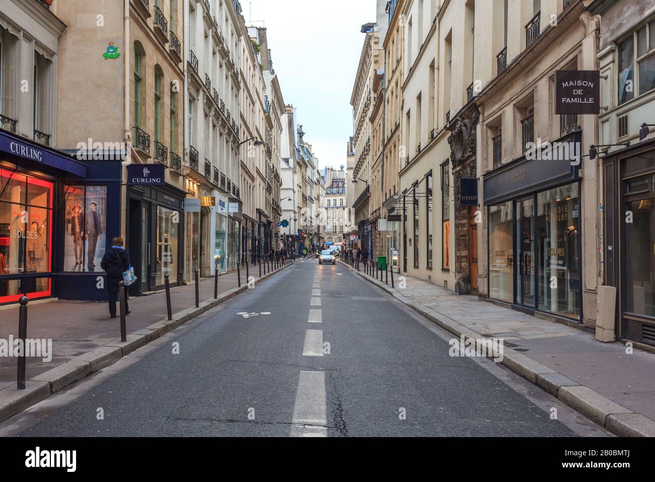 Medieval paris streets hi-res stock photography and images - Alamy