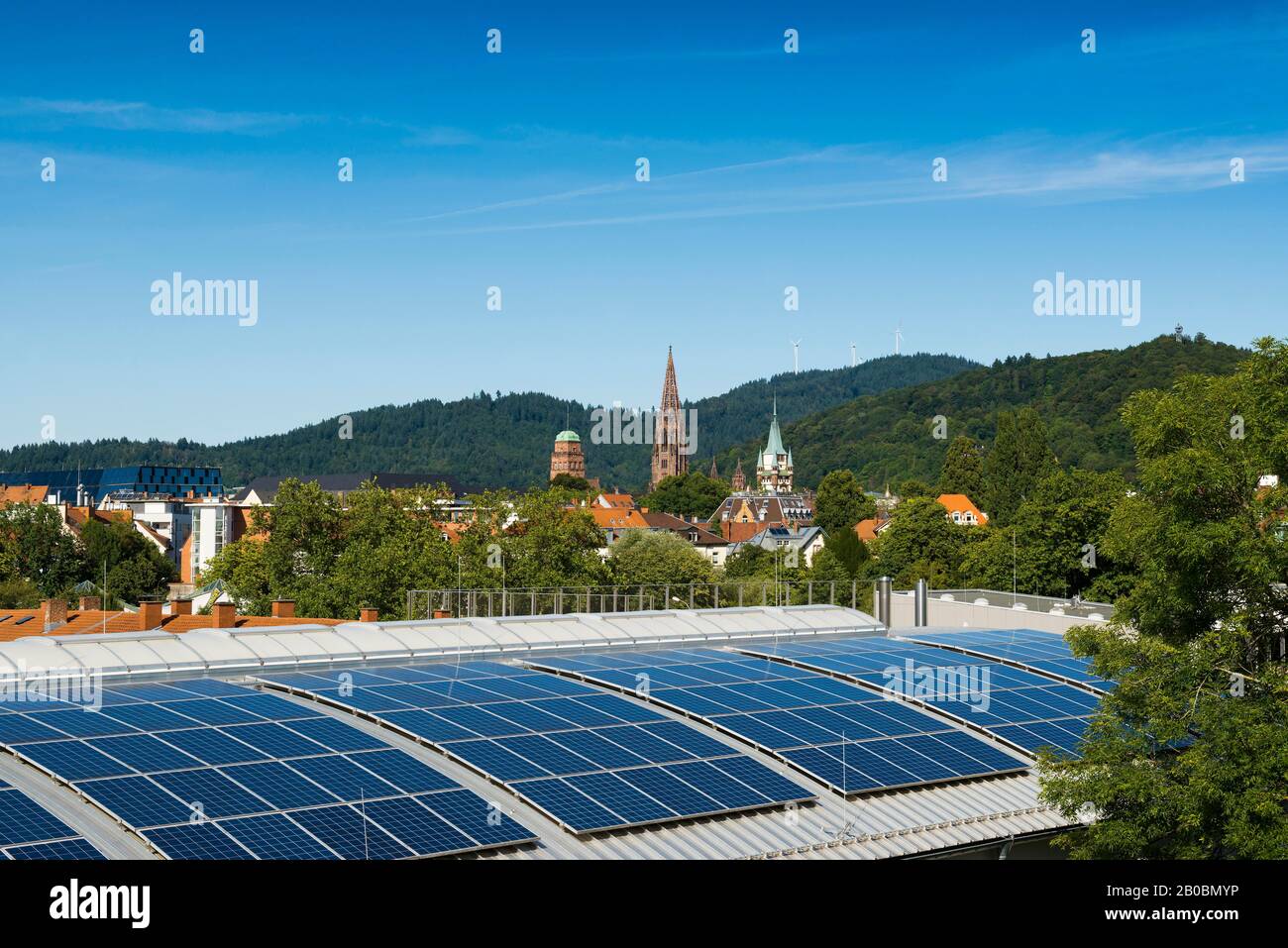 Photovoltaic cell plant hi-res stock photography and images - Alamy