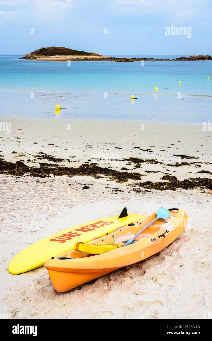 Beach lifeguard rescue board hi-res stock photography and images - Alamy