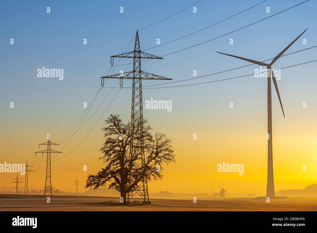 Pylons in english landscape hi-res stock photography and images - Alamy