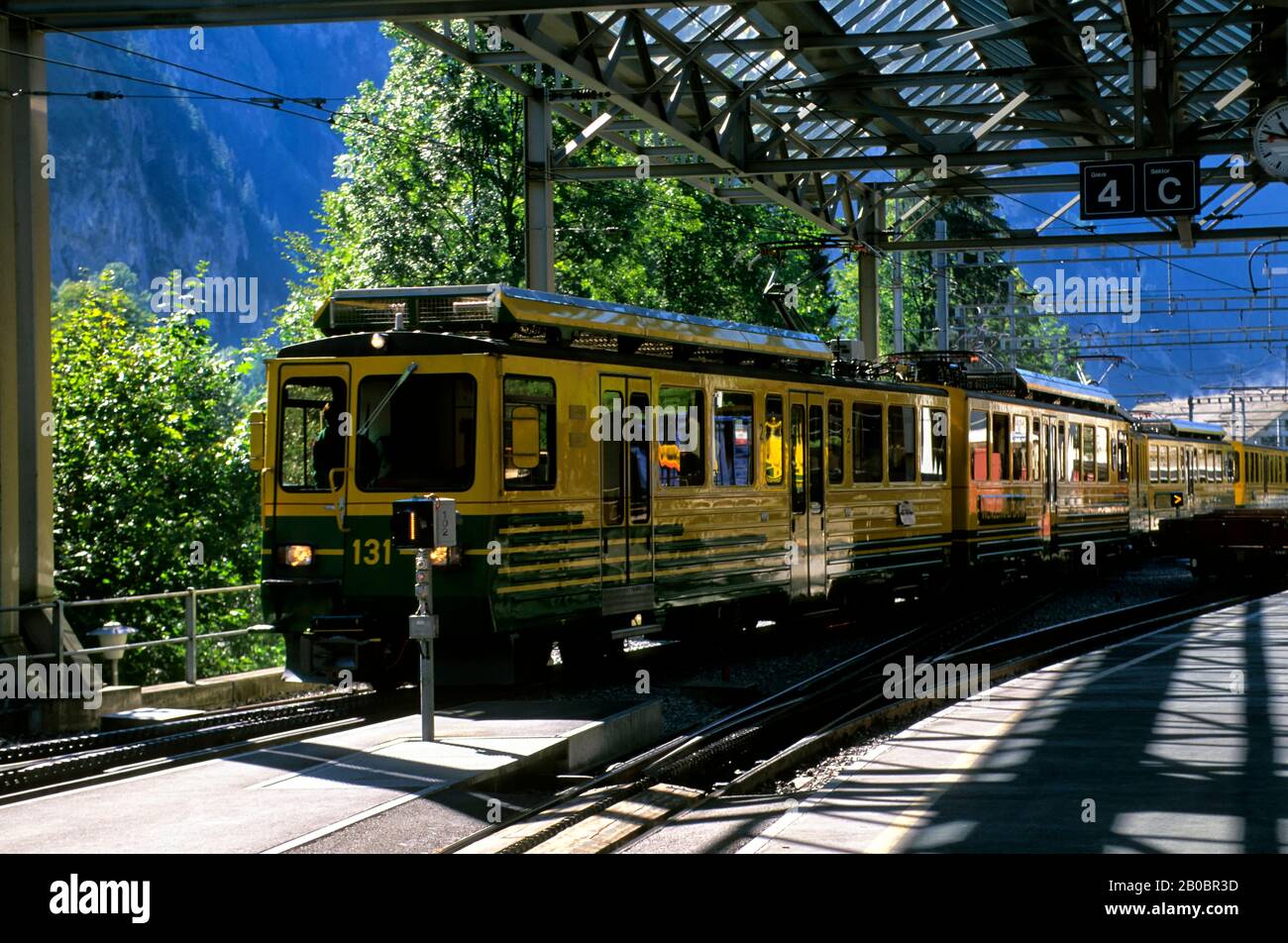SWITZERLAND, BERNESE OBERLAND, LAUTERBRUNNEN, TRAIN STATION Stock Photo ...
