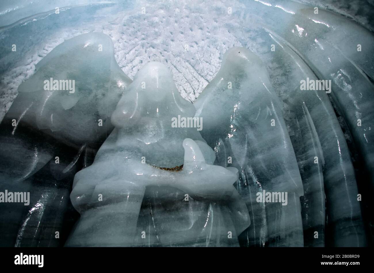 SWITZERLAND, BERNESE OBERLAND, JUNGFRAUJOCH, ICE PALACE, ANGEL ICE ...