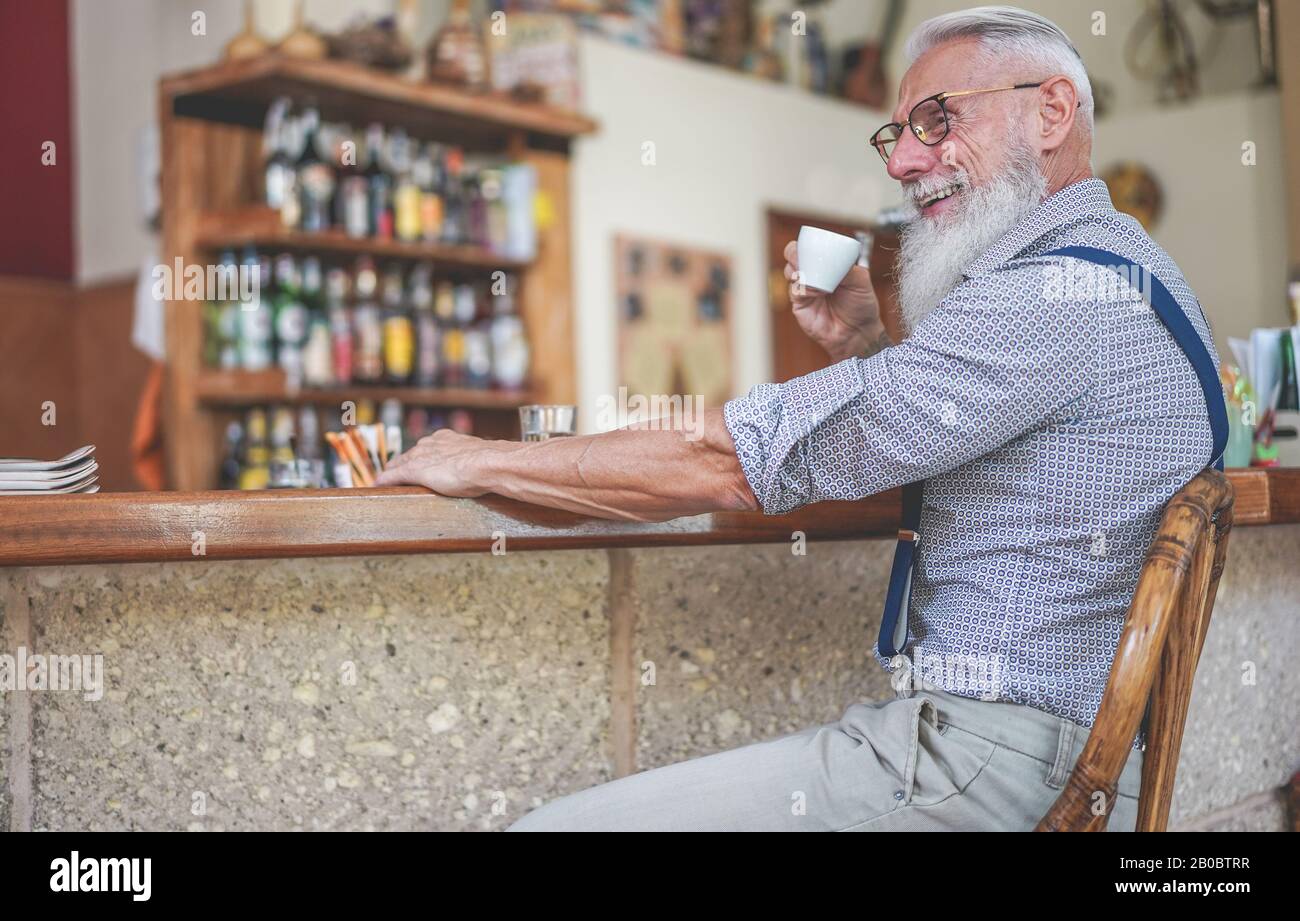 Old fashion cafe milan hi-res stock photography and images - Alamy