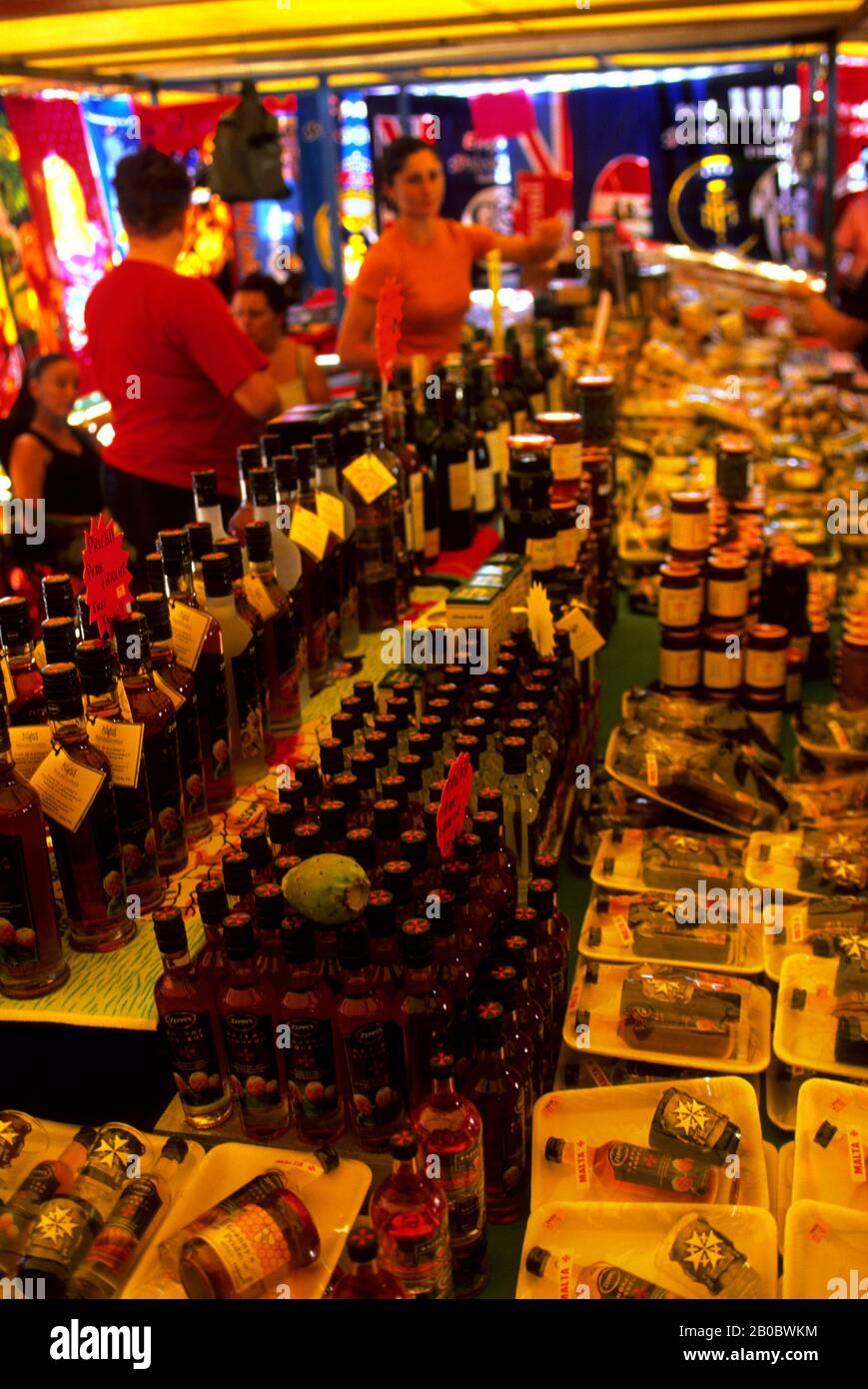 Valletta market hi-res stock photography and images - Alamy