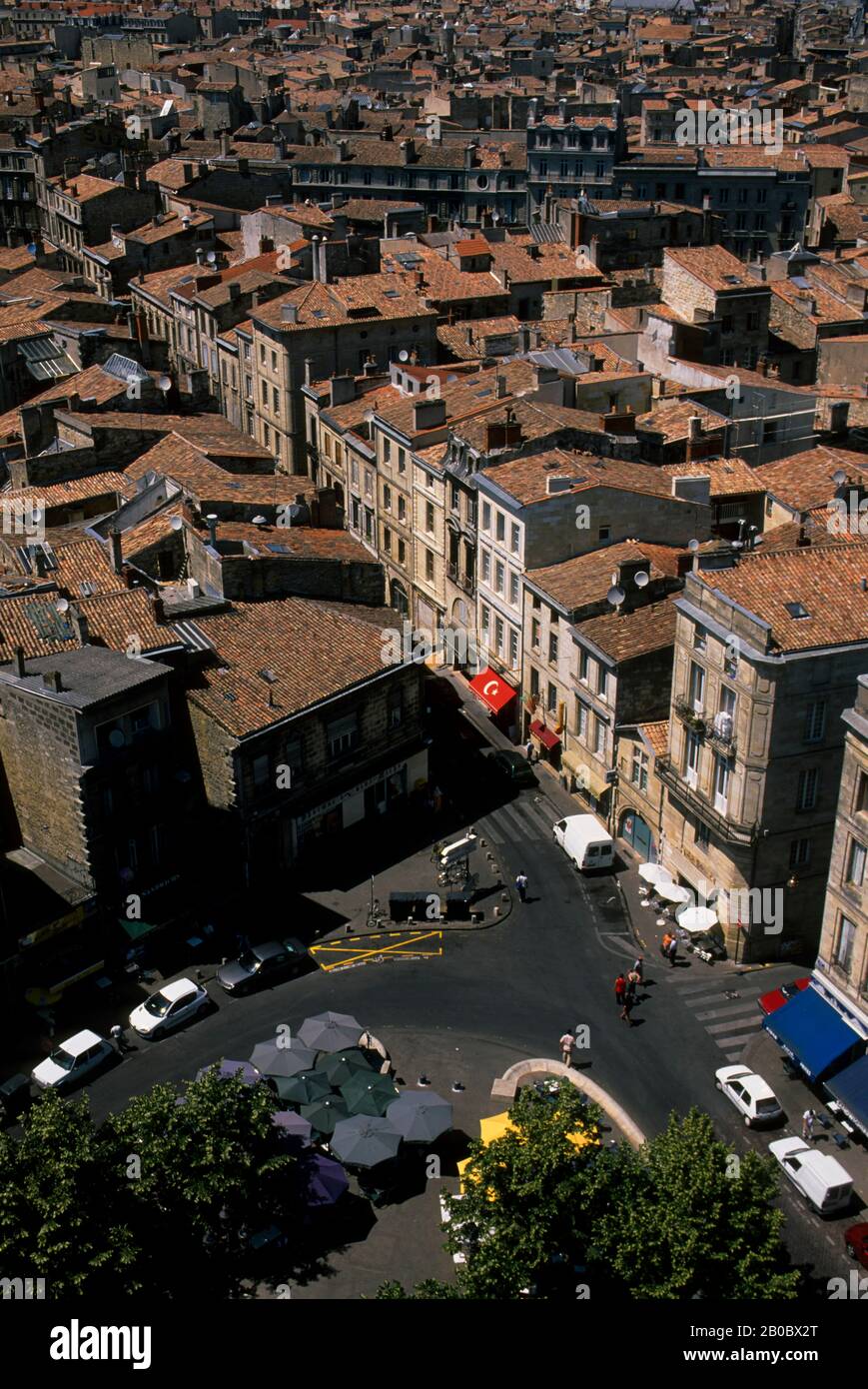FRANCE, BORDEAUX, OVERVIEW OF CITY Stock Photo - Alamy