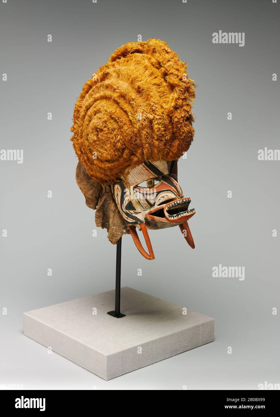 Papua new guinea tribes masks hi-res stock photography and images - Alamy