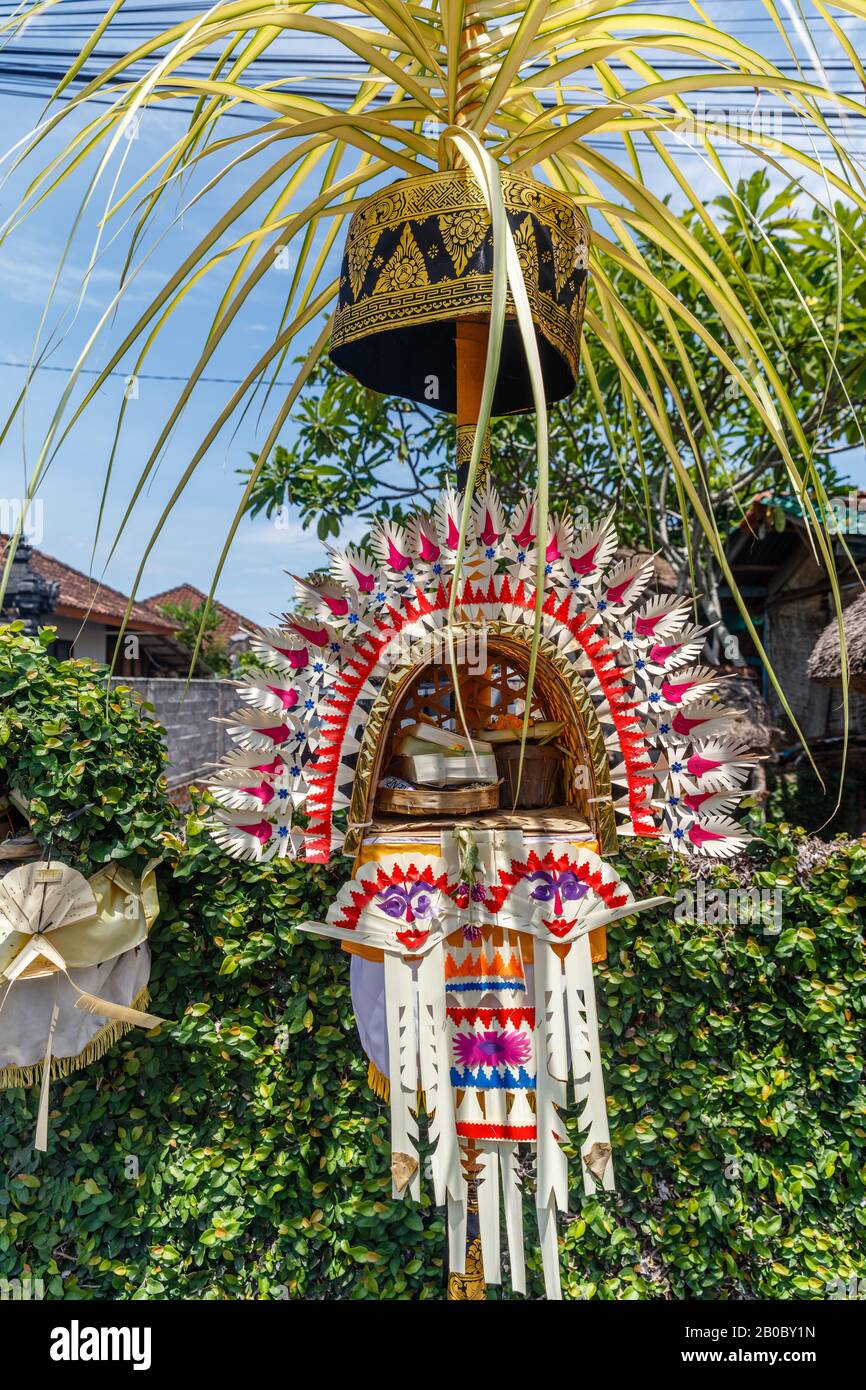 Balinese palm leaf art hi-res stock photography and images - Alamy
