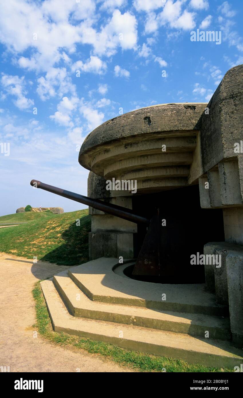 FRANCE, NORMANDY, BATTERIE DE LONGUES, GERMAN FORTIFICATIONS Stock ...
