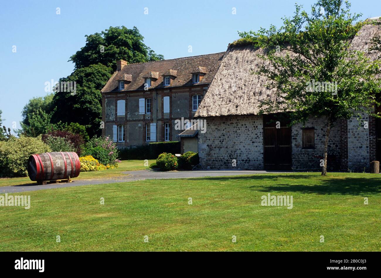 Calvados distilleries hi-res stock photography and images - Alamy