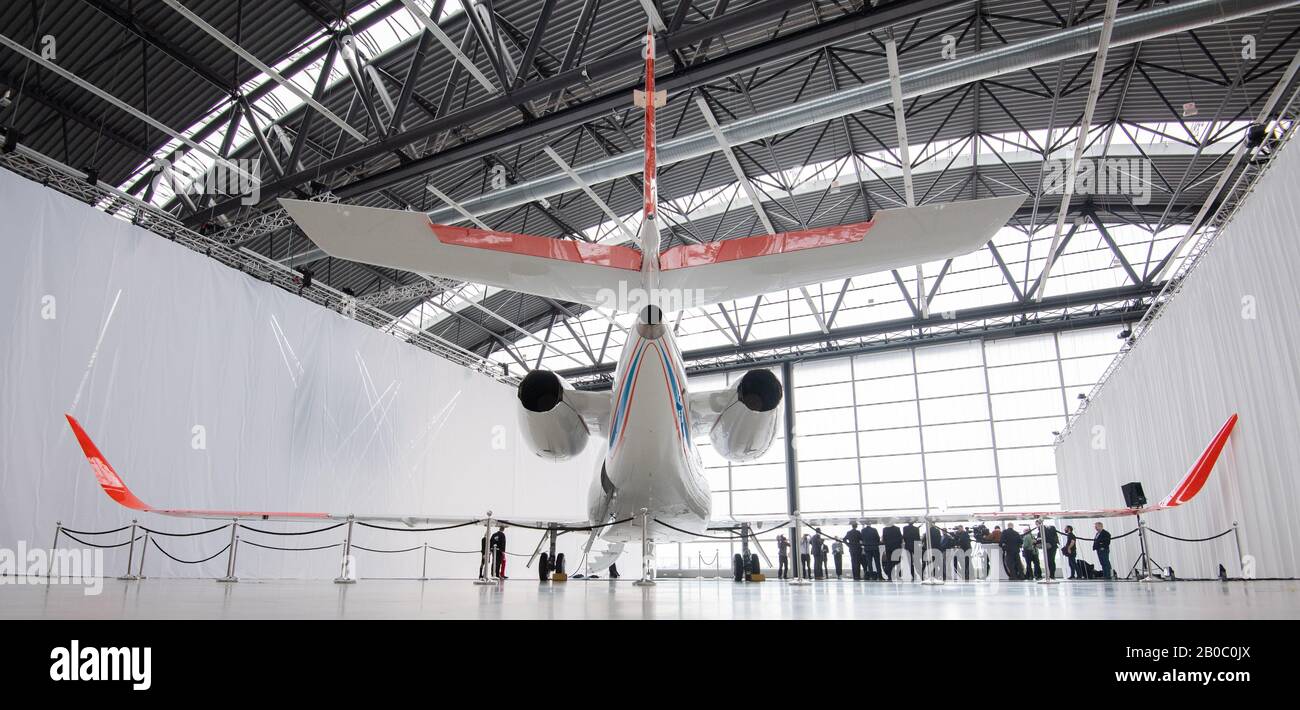 20 February 2020, Lower Saxony, Brunswick: The new research aircraft ...