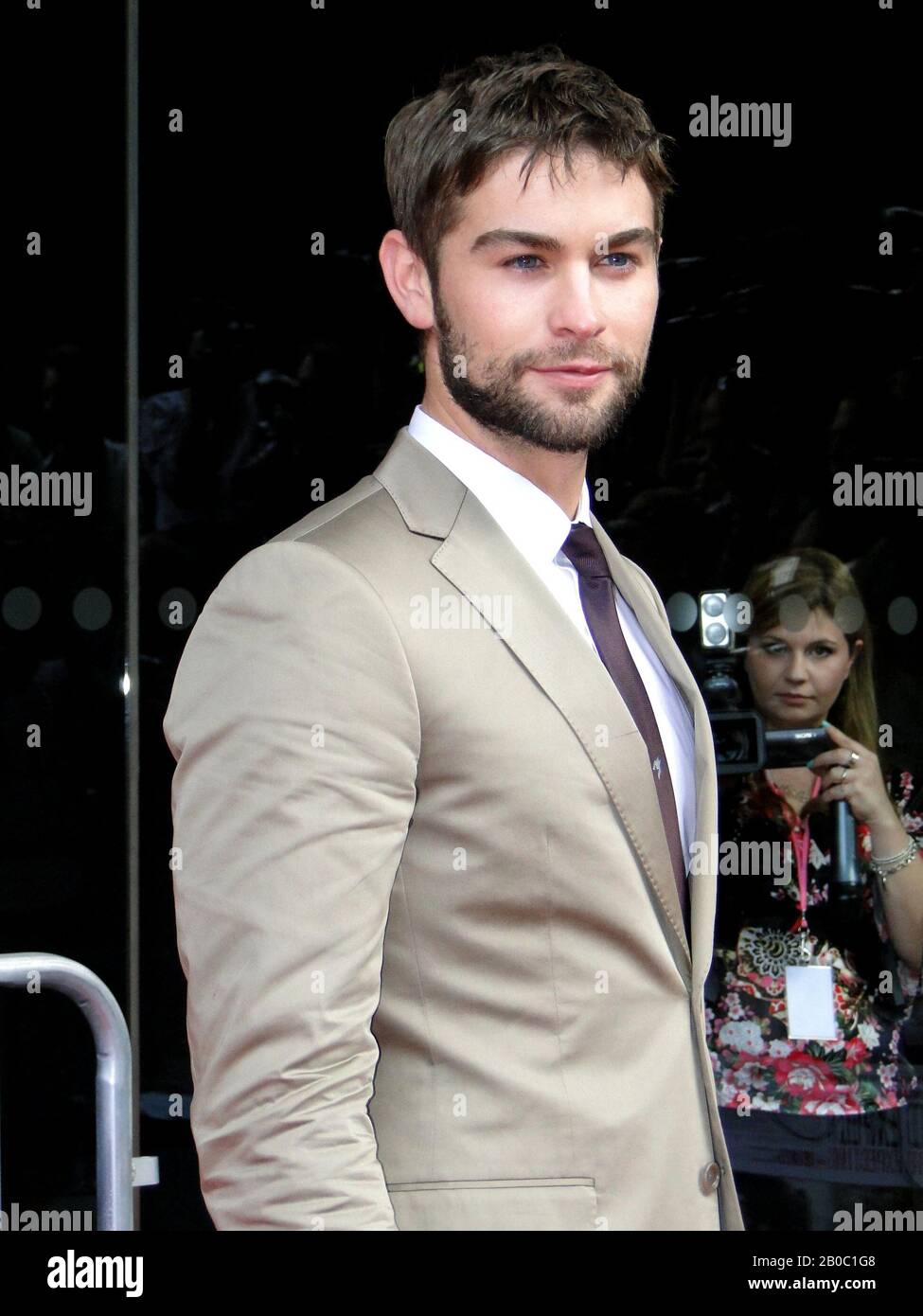 London movie premiere What expect when you are expecting with its cast ...