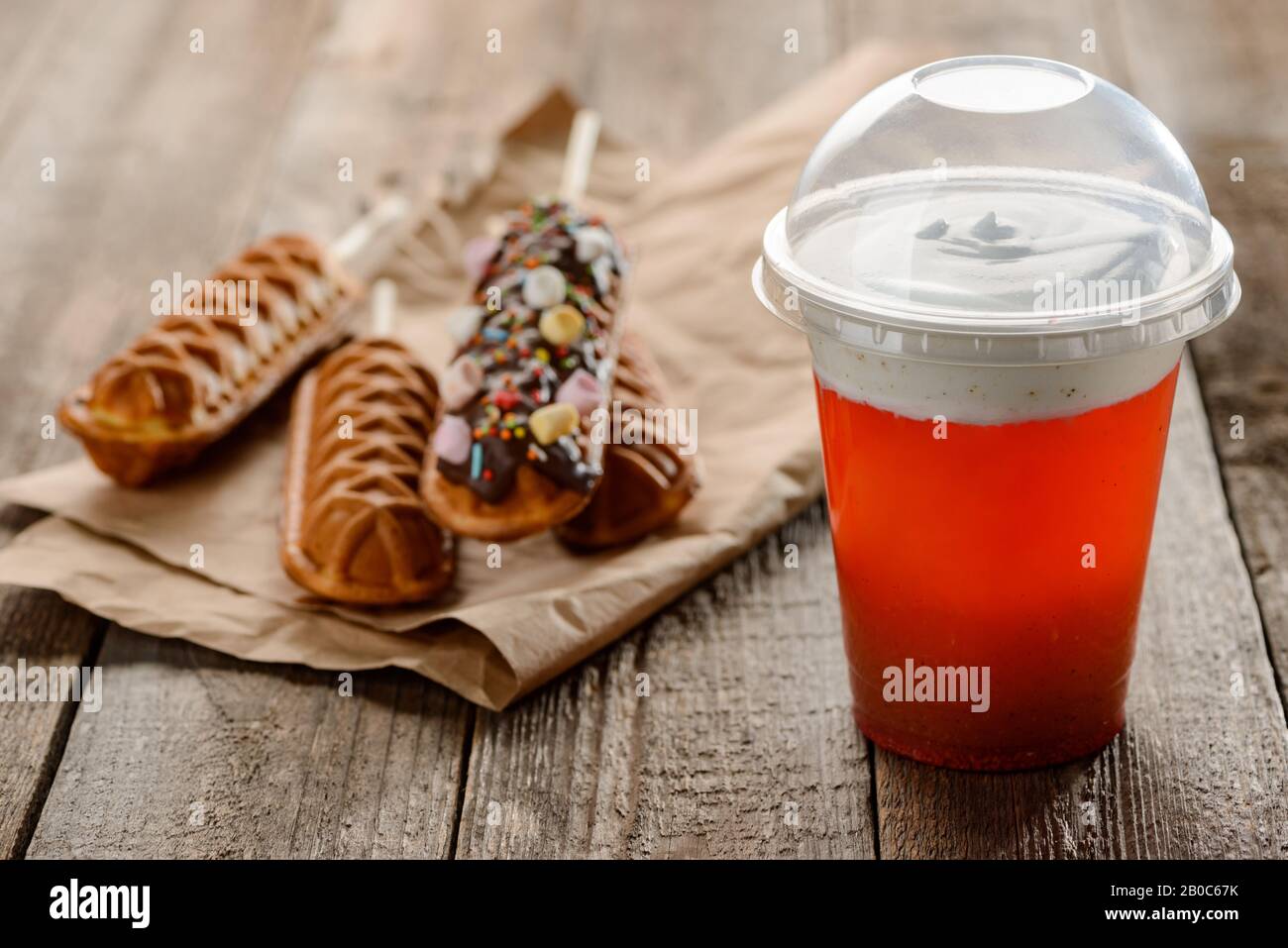Tea waffle hi-res stock photography and images - Alamy