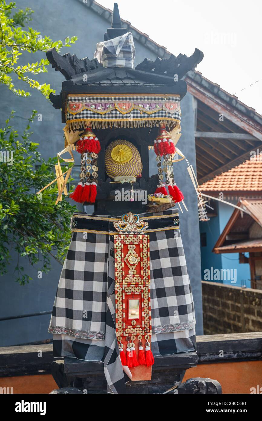Balinese Hindu weaved altar decoration lamak and gantung-gantungan for ...