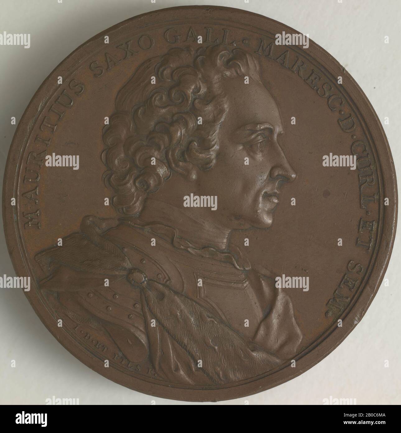 Jacques Antoine Dassier, Maurice, Comte de Saxe, 1747, bronze, 2 3/16 ...