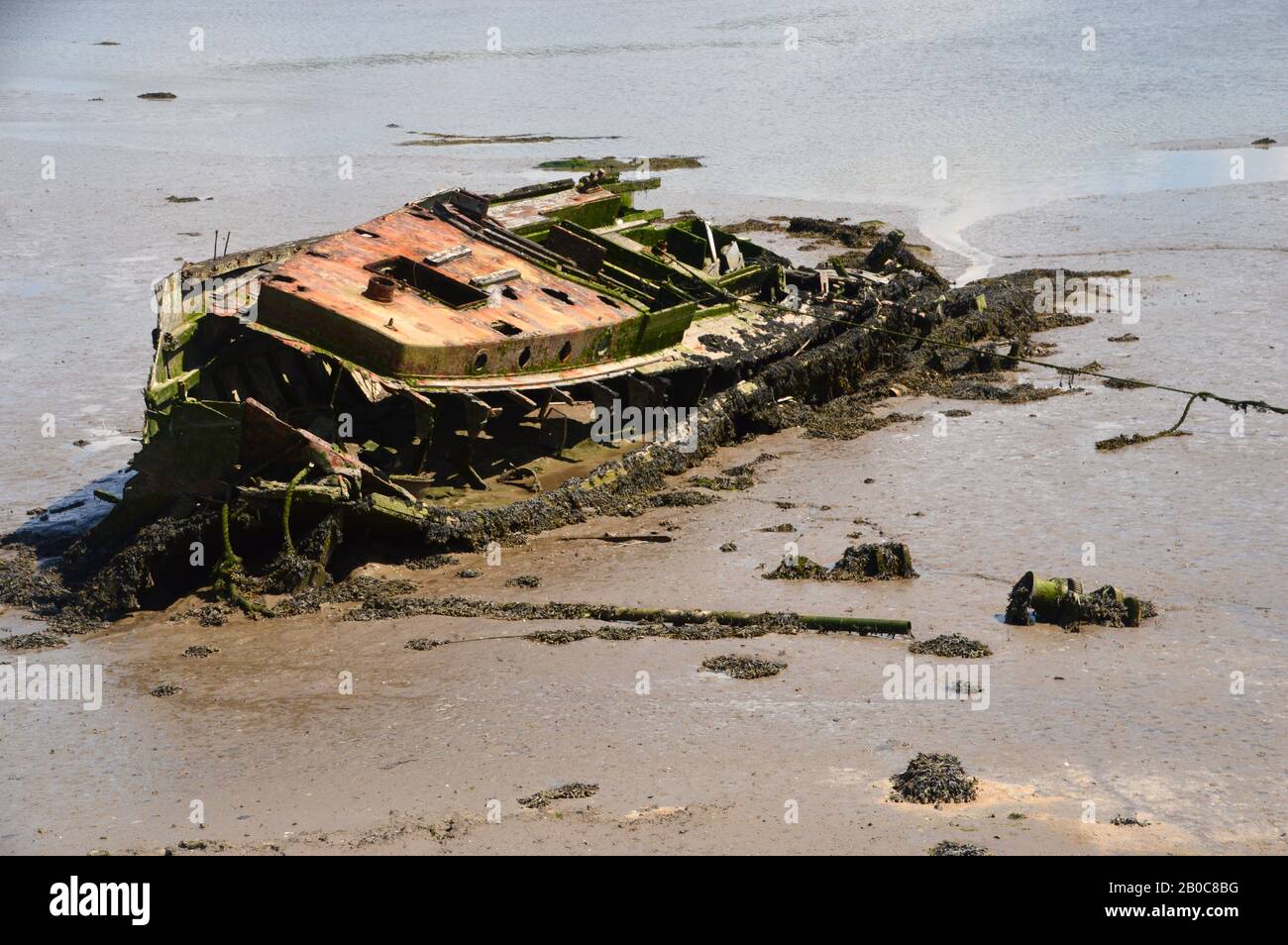 Rotten wooden hull hi-res stock photography and images - Alamy