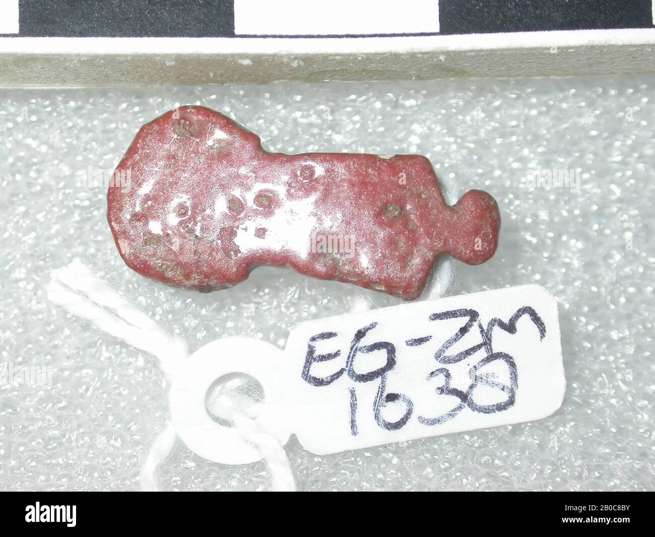 menat, counterweight, amulet, varia, faience (red), 2 cm, Egypt Stock ...