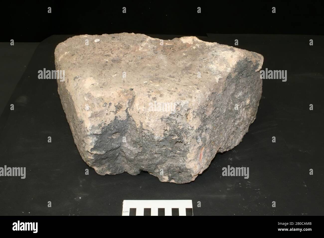 32 x 27 x 15 5 cm hi-res stock photography and images - Alamy