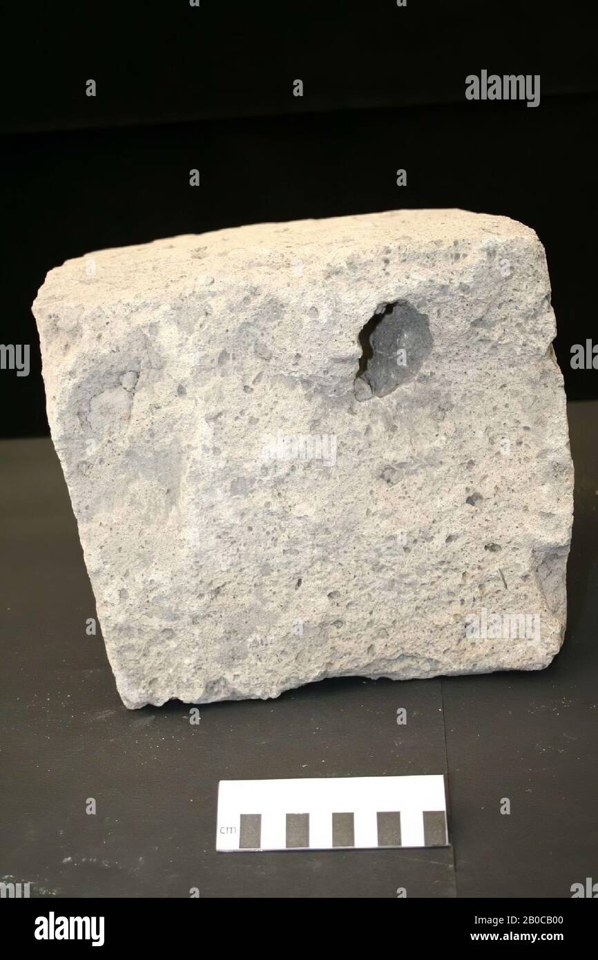 5 x 24 x 22 hi-res stock photography and images - Alamy